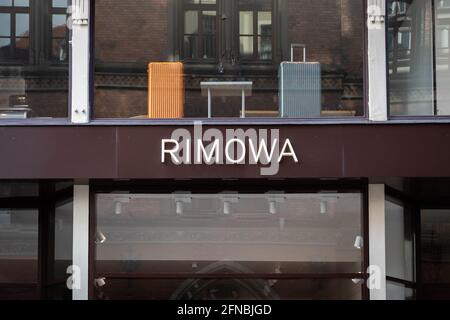 Rimowa store sign in Munich town center Stock Photo - Alamy