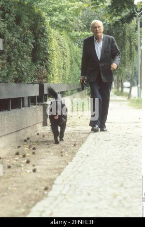 Curth Flatow with dog Ella. [automated translation] Stock Photo - Alamy