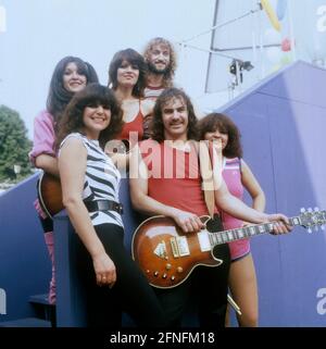 Clout, Cindi Alter, Jenni Garson, Ingrid Herbst, Sandy Robbie ...