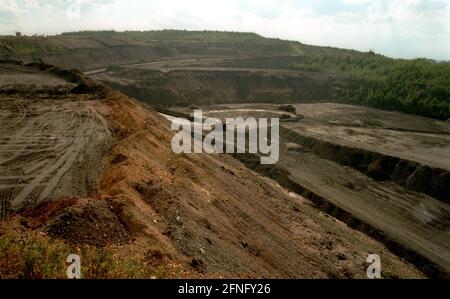 Uranium Open Pit Mine Near Arlit, Niger Stock Photo - Alamy