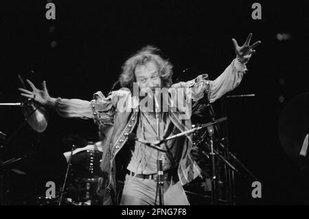 Jethro Tull in concert [automated translation] Stock Photo - Alamy