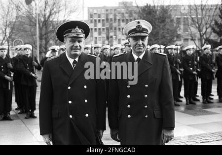 Admiral Vladimir Chernavin Commander of the USSR Navy Stock Photo - Alamy