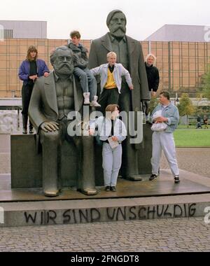 Berlin / History Monuments / 1990 Alexanderplatz: Monument Karl Marx ...