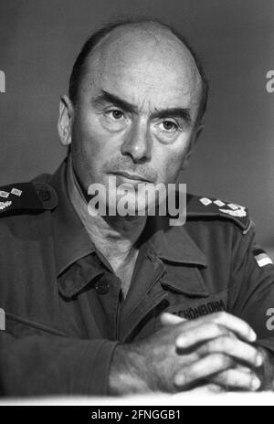 Germany, Bad Salzungen, 19.10.1990. Archive-No.: 21-11-27 First public ...