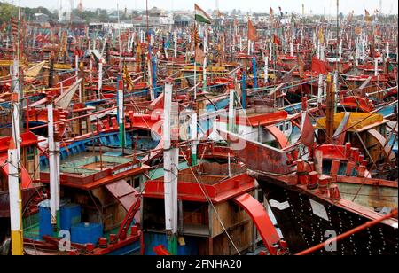 India, Gujarat, Veraval harbour Stock Photo - Alamy