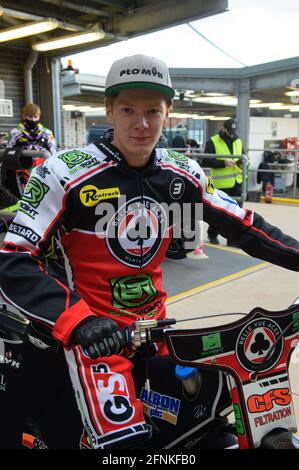 Dan Bewley of Belle Vue ‘Bikeright’ Aces and Mark Lemon (Team Manager ...