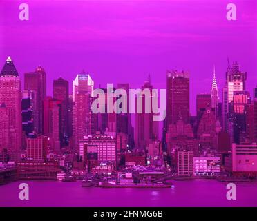 2004 HISTORICAL MIDTOWN SKYLINE HUDSON RIVER MANHATTAN NEW YORK CITY ...