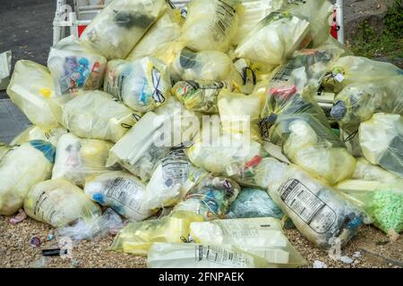 rubbish yellow bags recycling environment waste refuse german germany ...