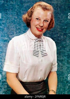 JUNE ALLYSON (1917-2006) American film actress about 1944 Stock Photo ...