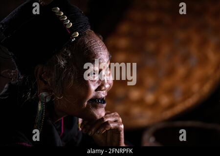 Ann Eng tribe, Myanmar Stock Photo - Alamy