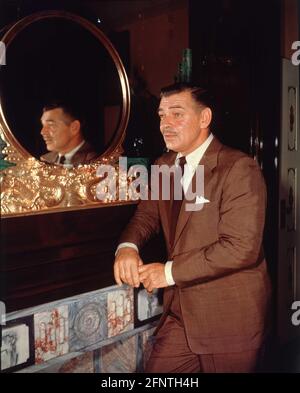 SOLDIER OF FORTUNE, Clark Gable, 1955 Stock Photo - Alamy