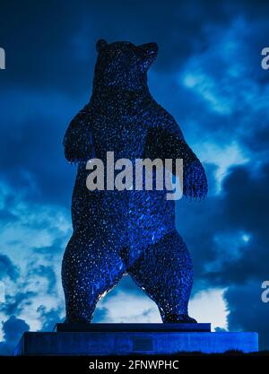 Giant steel bear sculpture, Dunbear by sculptor Andy Scott, lit up at ...