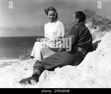 Whisky Galore (1949), Joan Greenwood, Bruce Seton Stock Photo - Alamy