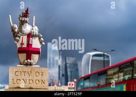 dragon boundary markers city of London Stock Photo - Alamy