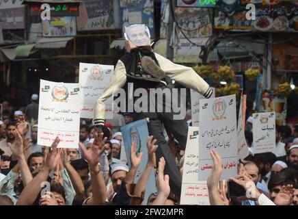 Peshawar, Pakistan. 20th May, 2021. Supporters of the Pakistan Muslim ...