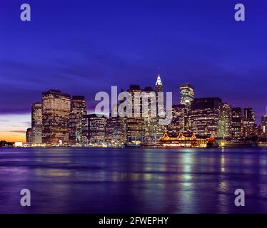 2006 HISTORICAL DOWNTOWN SKYLINE EAST RIVER MANHATTAN NEW YORK CITY USA ...