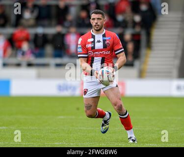 Declan Patton (29) of Salford Red Devils converts for a goal Stock ...