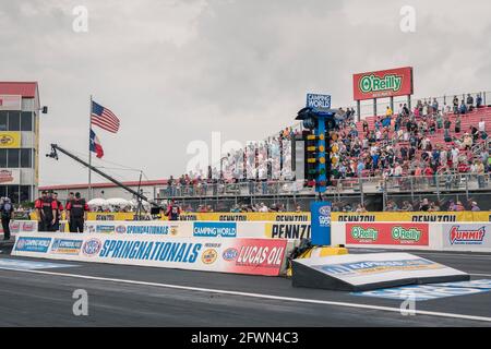 Baytown, Texas, USA. 23rd May, 2021. Kay Torrence, the mother of Top ...