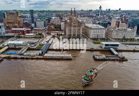 The Mersey Ferry leaves the Pier Head Terminal in Liverpool Stock Photo ...