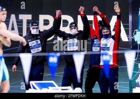 Luke Greenbank of Great Britain Final 200 m Backstroke during the 2021 ...