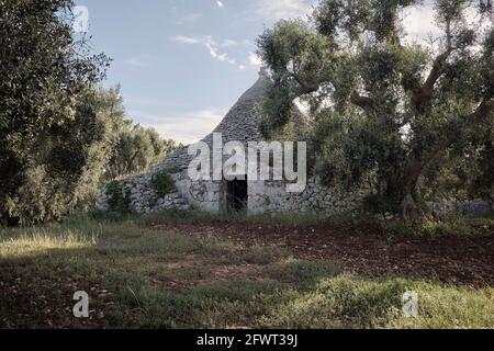 Trulli type of rural housing in Salento near Ceglie Messapica, Puglia ...