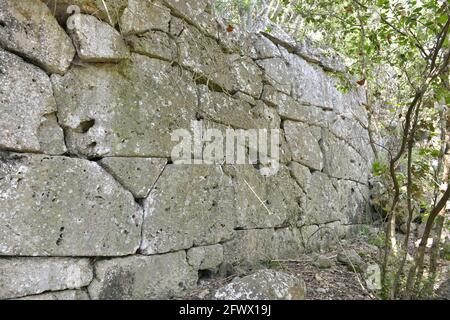 Zyklopenmauer . Cyclopean masonry . Cosa . Italy Stock Photo - Alamy