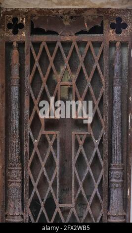 LE MUSEE DES VAMPIRES ET LE PERE LACHAISE DES VAMPIRES Stock Photo - Alamy