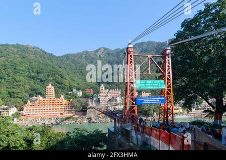 Ram Jhula footbridge, Rishikesh, Uttarakhand, India Stock Photo - Alamy