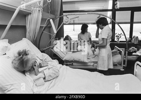 Interior of Slotervaart Hospital, June 21, 1976, hospitals, The ...
