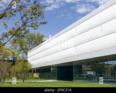 IIT Innovation Center designed by John Ronan Stock Photo - Alamy