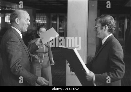 Drama awards presented in Groningen, from left to right Edmund Classen ...