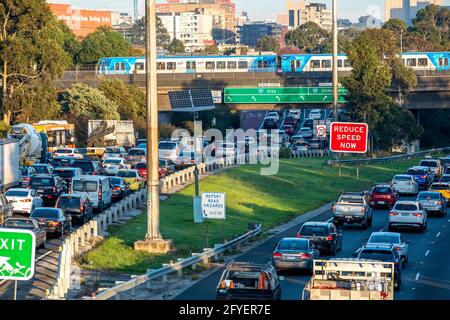eastern freeway melbourne victoria australia Stock Photo - Alamy