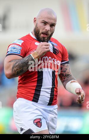 Sam Luckley (27) of Salford Red Devils in action during the game Stock ...