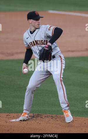 Los Angeles Dodgers pitcher Anthony Banda (43) throws against the ...
