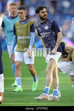 Bernardo Silva of Manchester City warms up during the UEFA Champions ...