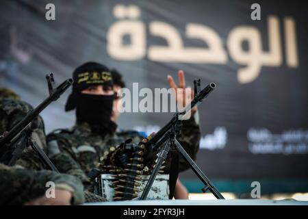Fighters with the Saraya al-Quds Brigades, the armed wing of the ...