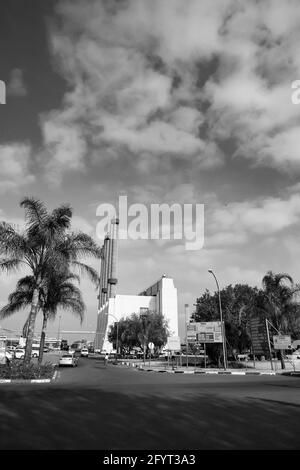 Entrance to Dr George Mukhari University Hospital in Ga-Rankuwa area ...