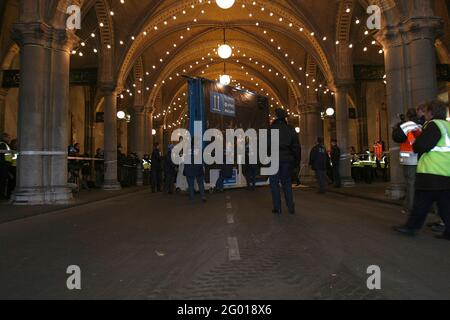 Passage through the Rijksmuseum museum at night Stock Photo - Alamy