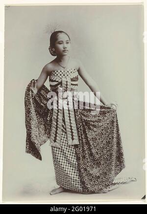 Portrait of Asian woman with hands at sides Stock Photo - Alamy