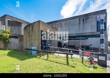 The Whitlam library in the Sydney suburb of Cabramatta, designed in ...