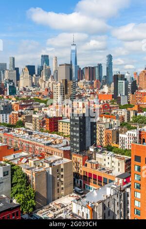 Aerial view of a Manhattan rooftop in the heart of New York City. Roof ...