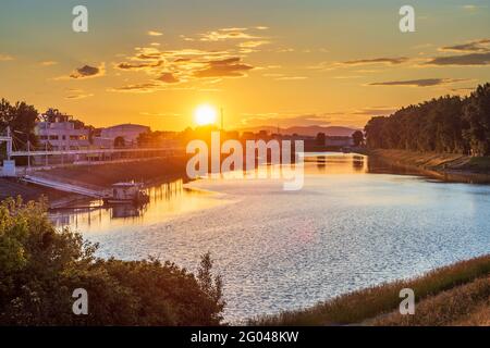 Wien, Vienna: port Ölhafen Lobau in 22. Donaustadt, Wien, Austria Stock ...