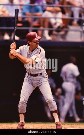 Philadelphia Phillies baseball player Dickie Thon -- Please credit ...