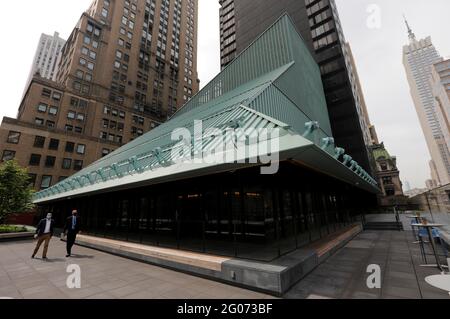The Stavros Niarchos Foundation Library rooftop is open to the public ...