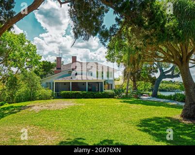 Point Cottage at Selby Gardens Historic Spanish Point museum and ...