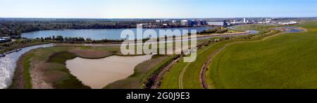 Aerial view of the estuary of the River Stour, from Great Stonar, to ...