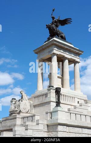 Lajos Kossuth (Louis Kossuth) Mausoleum, Kerepesi Cemetery (Fiume Road ...