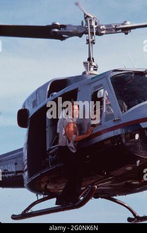 TRUE LIES USA 1994 James Cameron Juno Skinner (TIA CARRERE) Regie ...