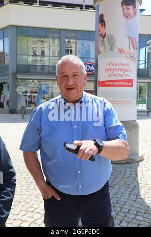 Mike Moncsek beim AfD Bundestagswahlkampf in Görlitz am 02.06.2021 ...
