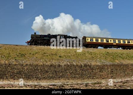 Steam train climbing the gradient past Goodrington on the Dartmouth ...